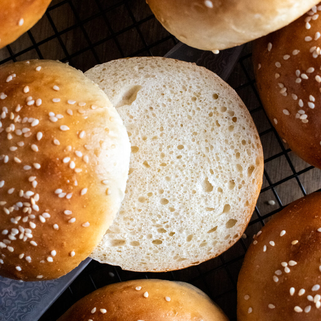 Easy Sourdough Discard Pull Apart Bread With Garlic and Thyme - Kneaded ...